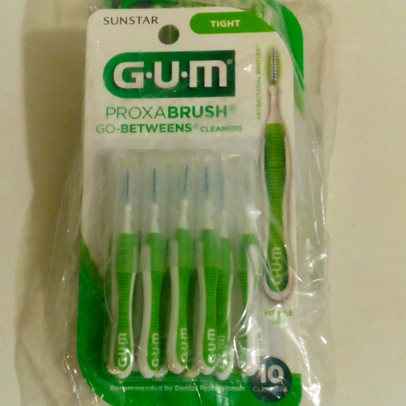 Sunstar Gum | Other | Nwt G U M Proxabrush Go Between Cleaners Tight Pkg Of 4 W Ct Ea 40total ...